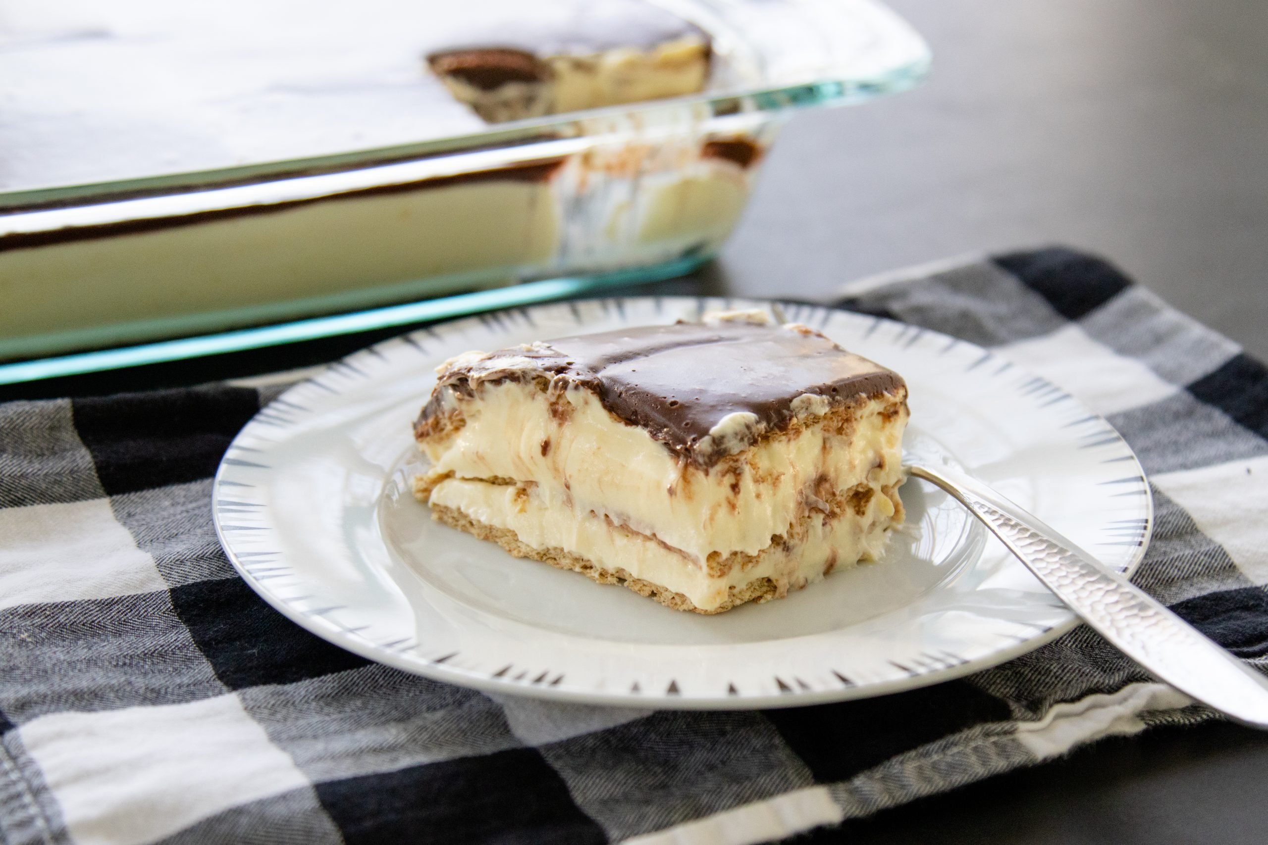The Best Simple Eclair Pudding Dessert - Small Town Scratch