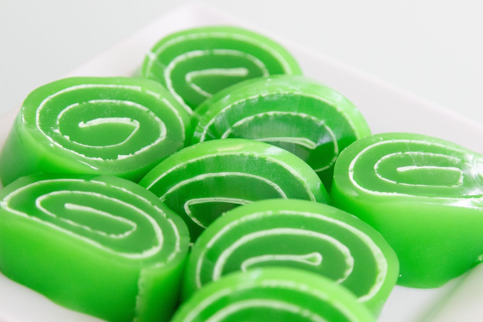 Easy Jello Marshmallow Pinwheels - Green Version - Small Town Scratch