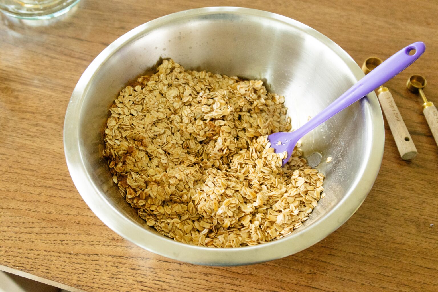 Easy Homemade Maple Cinnamon Oatmeal Granola Recipe - Small Town Scratch