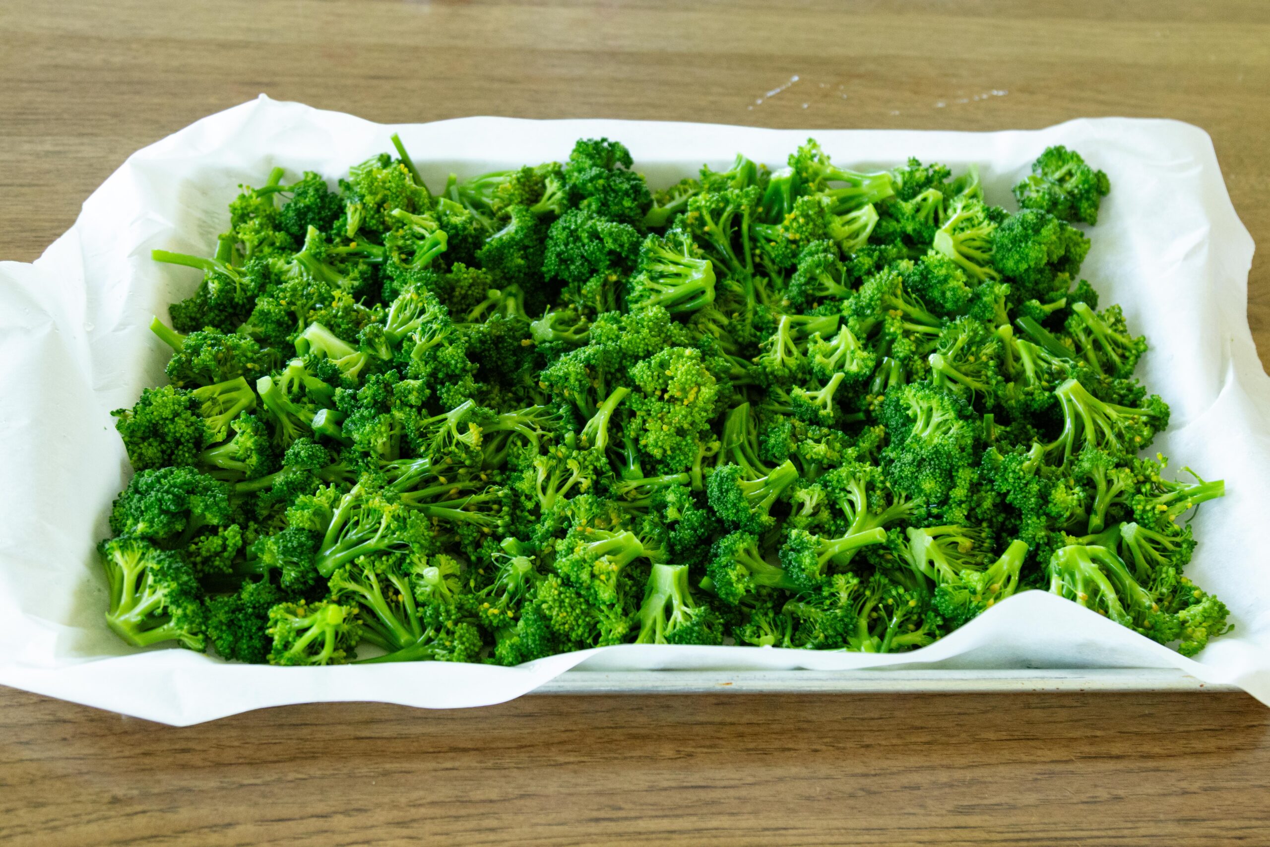 How to Blanch Broccoli - A Simple Guide to Freezing Broccoli - Small ...
